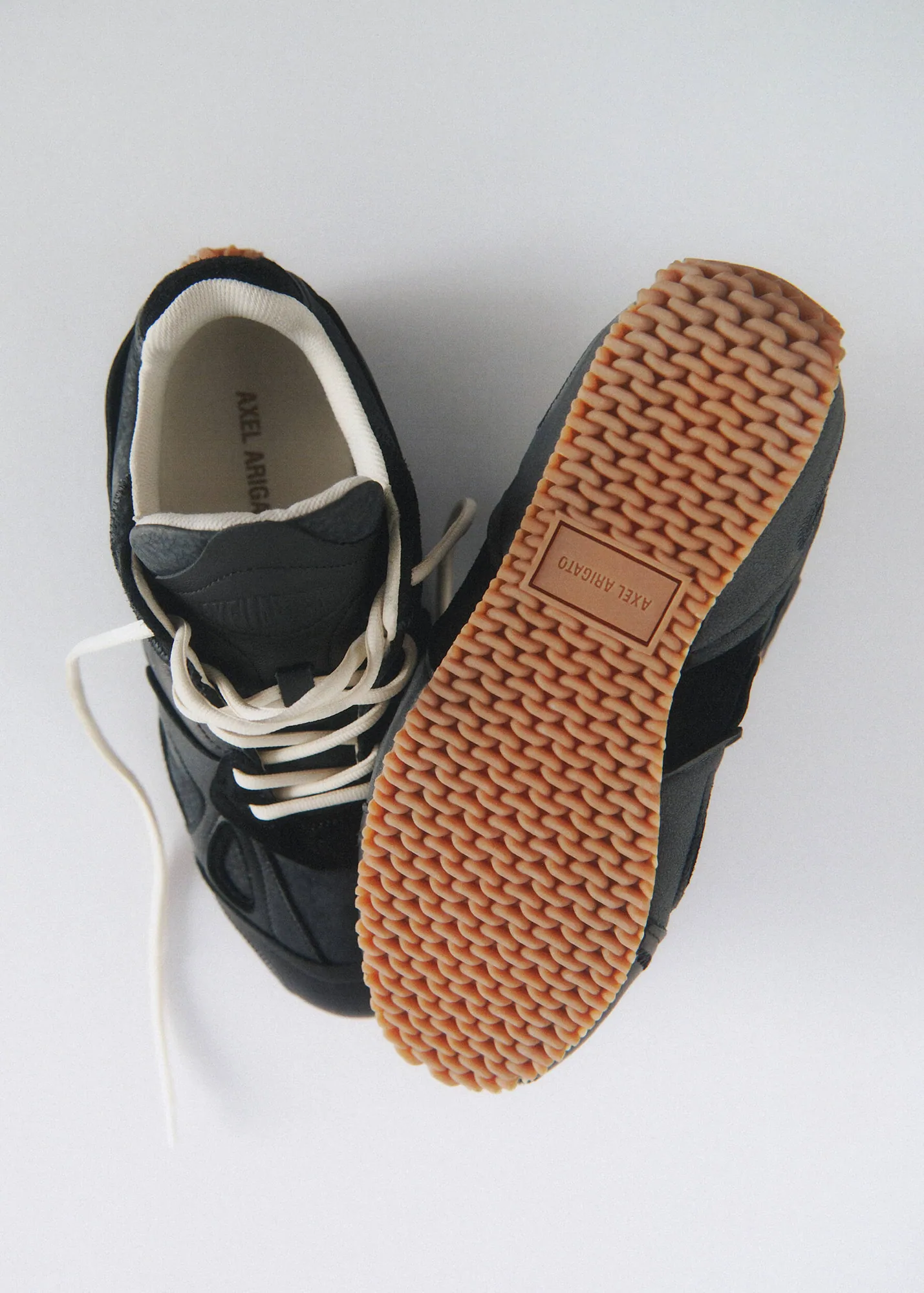 M SLOW RUNNER Black Gum - m.a.s.